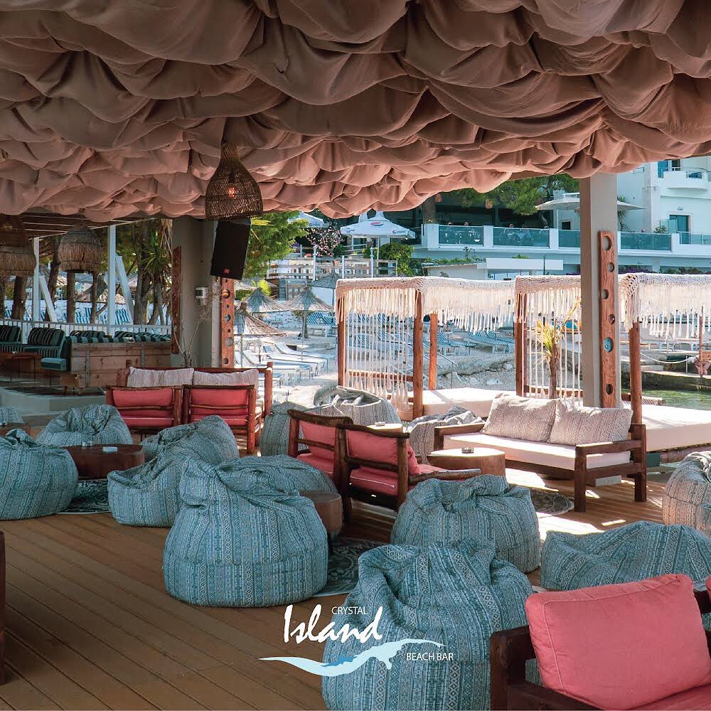 Best beach bars in Saranda (2025 Guide) – Cocktails & Sunset Spots ...